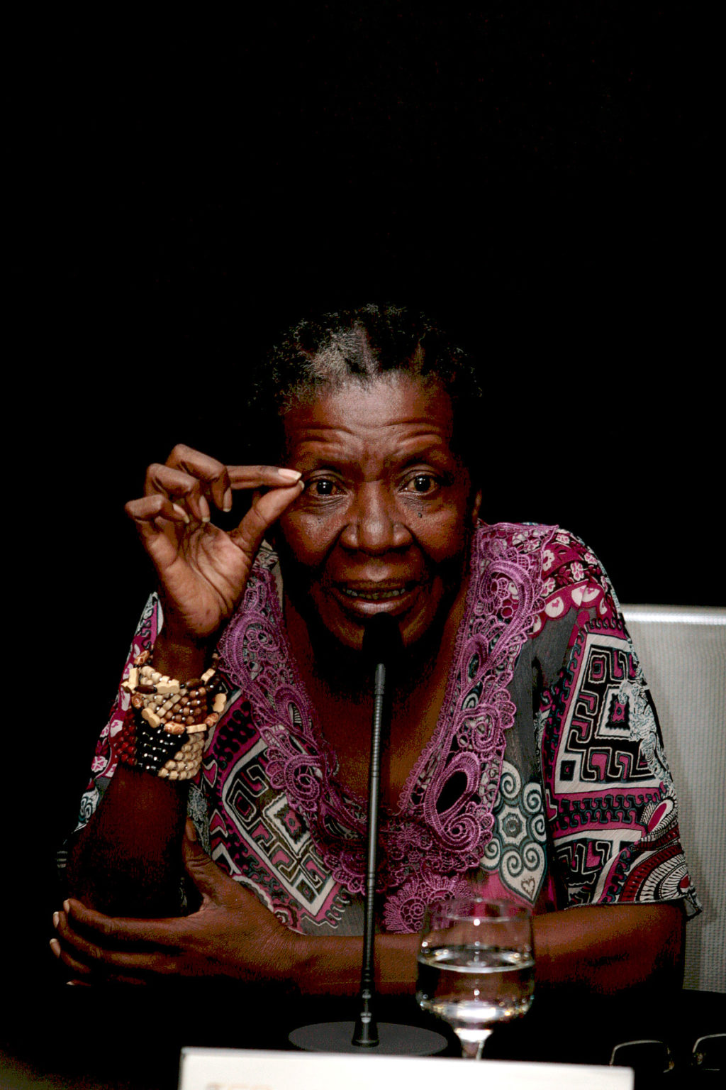 En la muerte de María Nsue Angüe – Es Africa